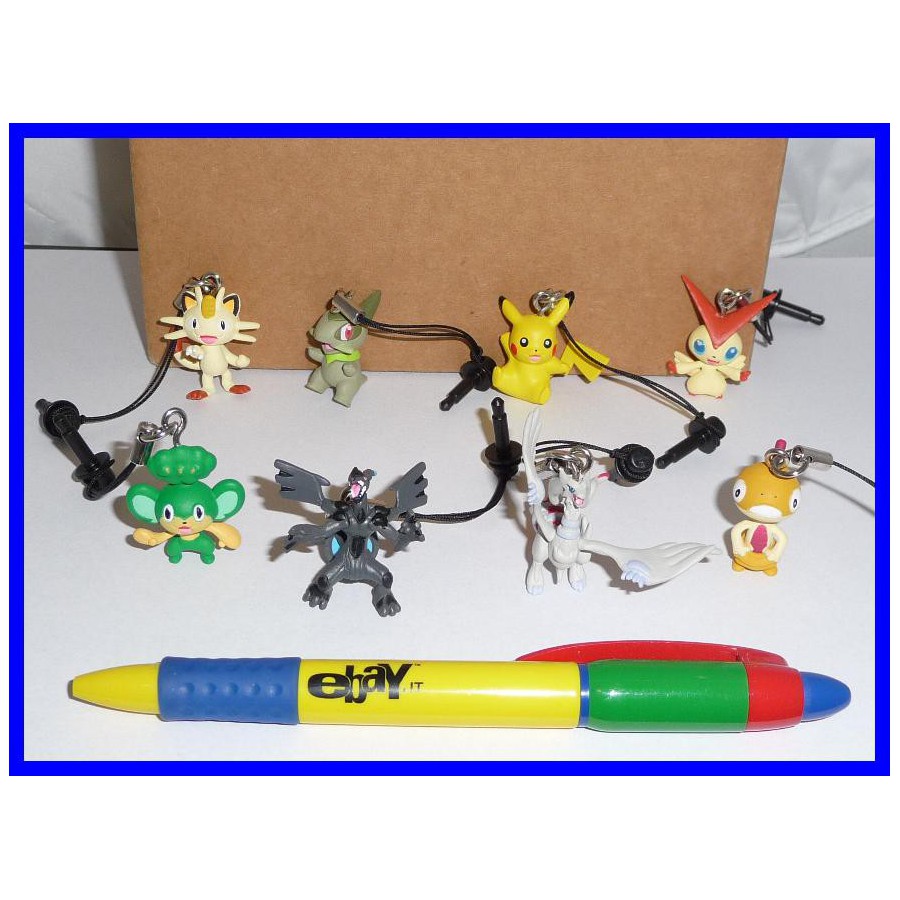 SET 8 Figure POKEMON JAKZ Danglers TOMY Reshiram Zerkrom Pikachu ...